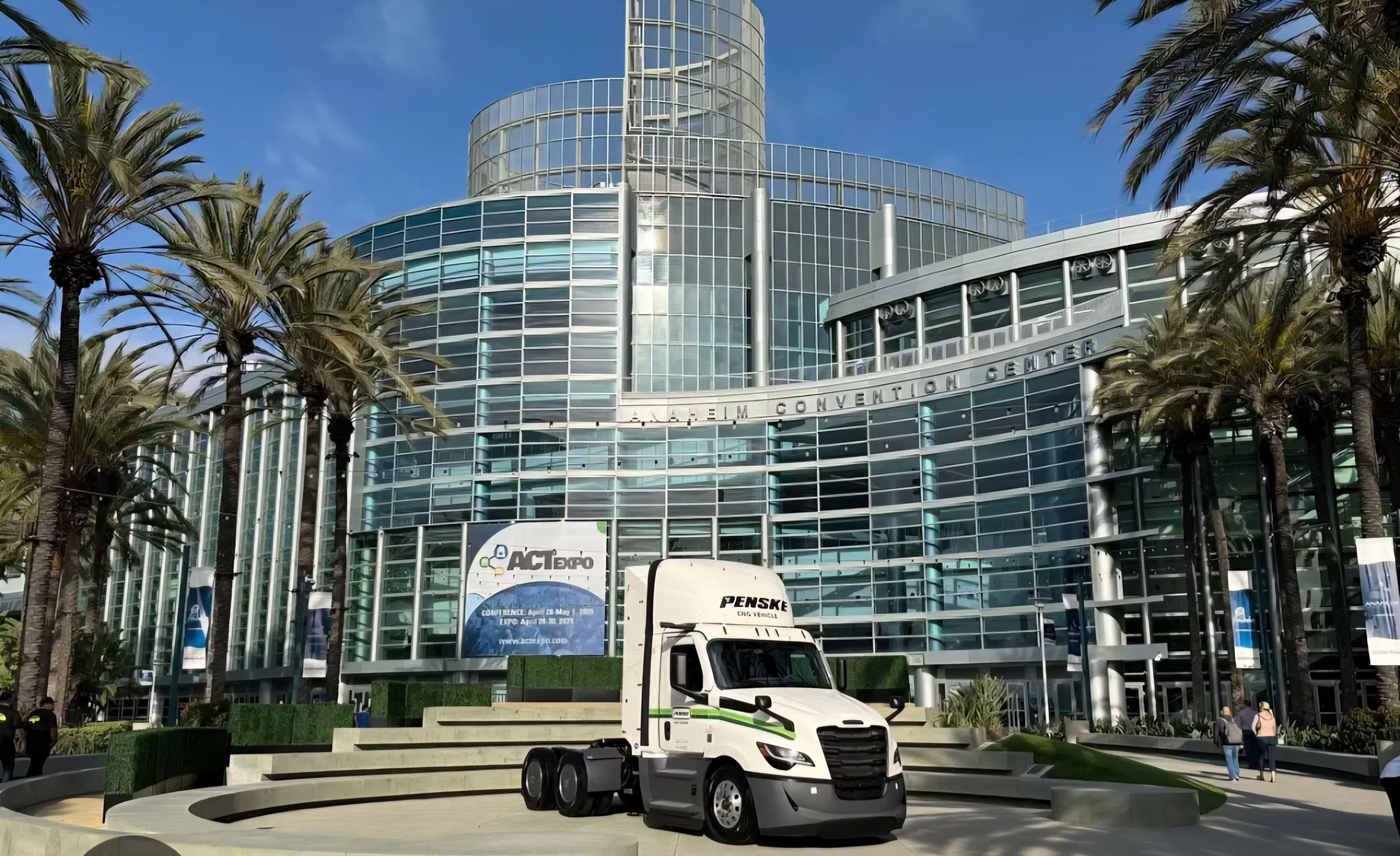 Liberty CFS | Expert Trade Show & Convention Freight Services
